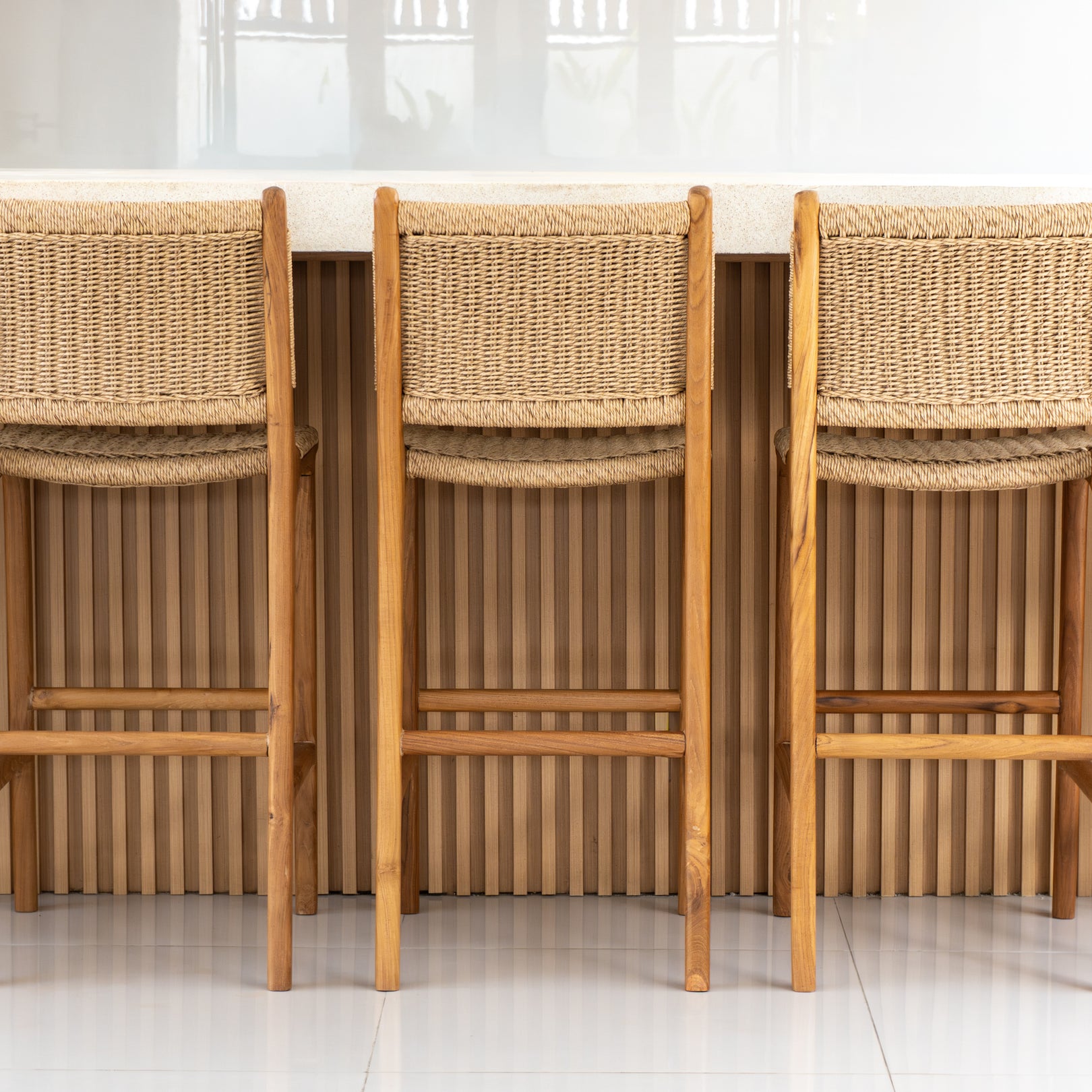 Zara Teak & Rattan Bar Stool With Armrest – The Bali Concept